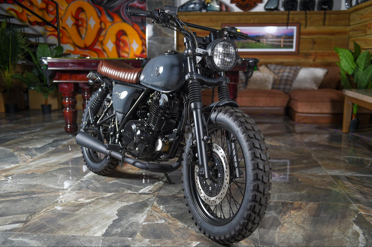 101 Guide: All You Need To Know About Motorcycle Engine Oil – Mutt ...